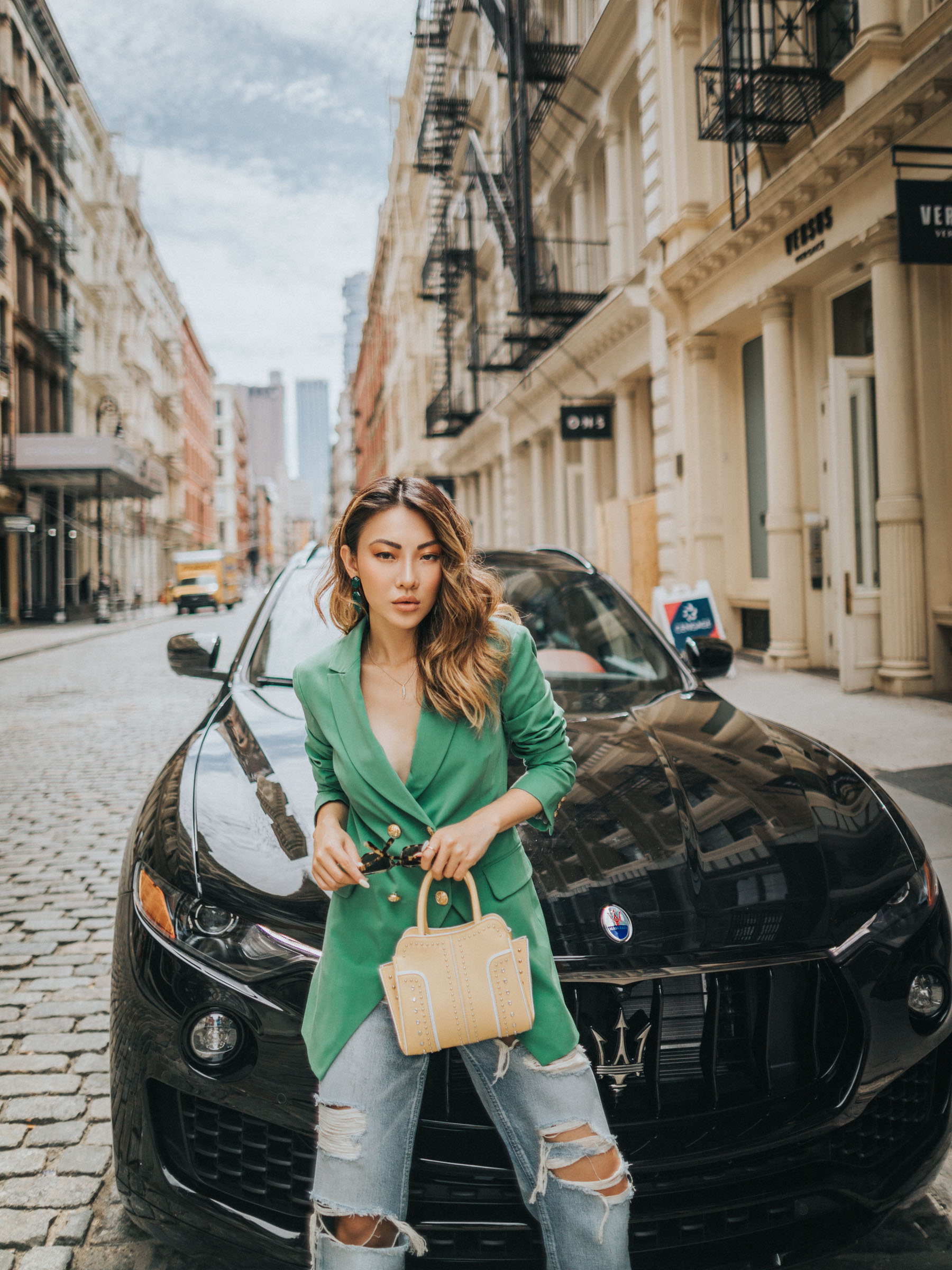 7 SIMPLE WAYS TO LOOK MORE POWERFUL - Jessica Wang